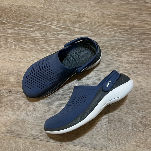 CROCS | Shoes | New Crocs Literide Clog Navy Black Size W7 | Poshmark